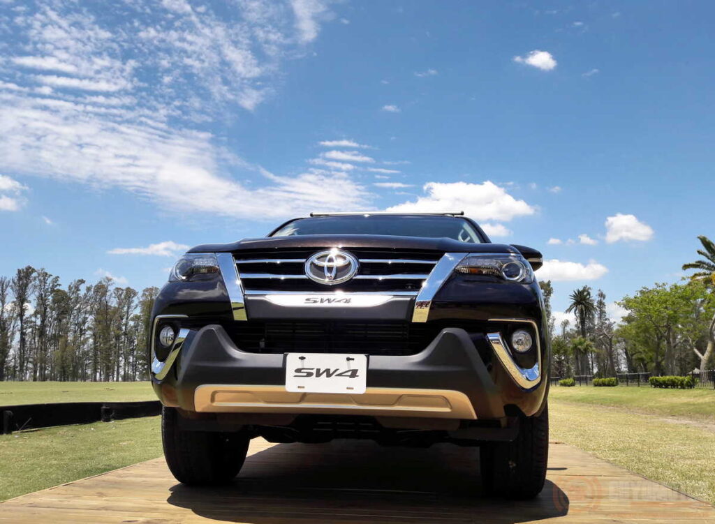 Cuyomotor testeó la nueva Toyota SW4 en Córdoba y te cuenta todo