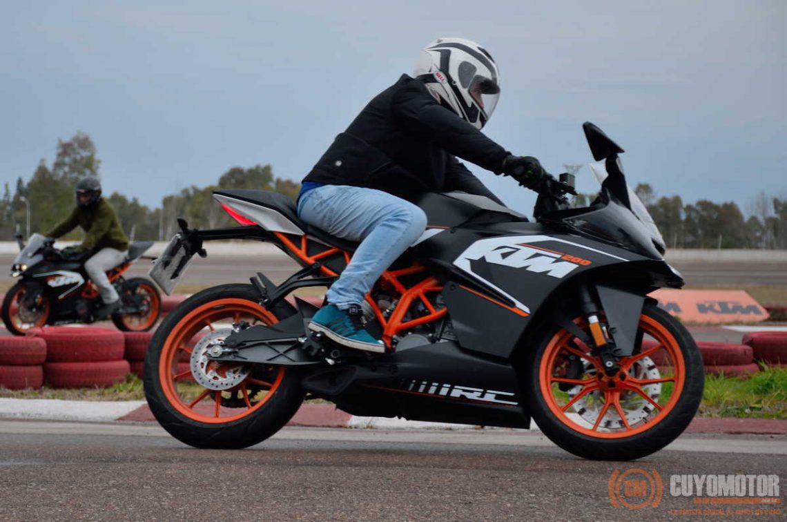 Todo sobre el lanzamiento de la KTM RC 200