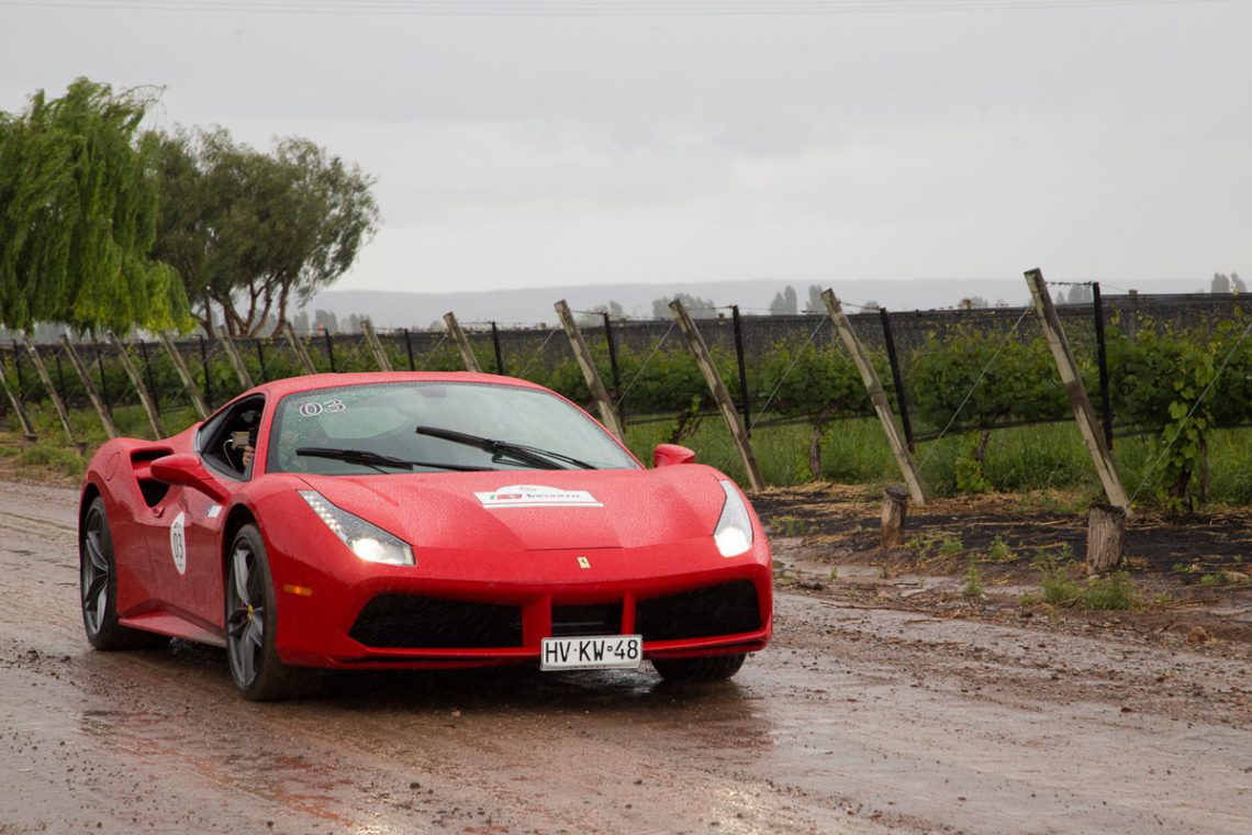 Lo que nadie te mostró de las 17 Ferrari desde Mendoza a Uruguay