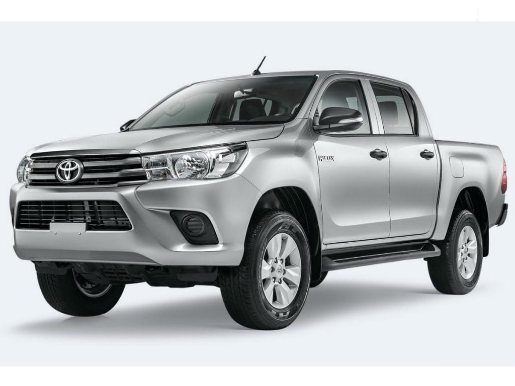 Toyota Hilux amplia su gama con nuevas versiones 4x2 automáticas.