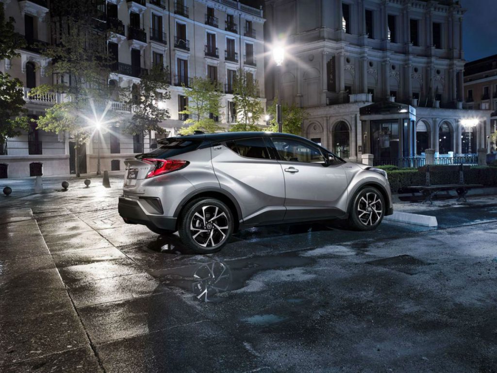 Toyota C-HR ¿Cómo es el SUV chico que llegaría en los próximos meses?