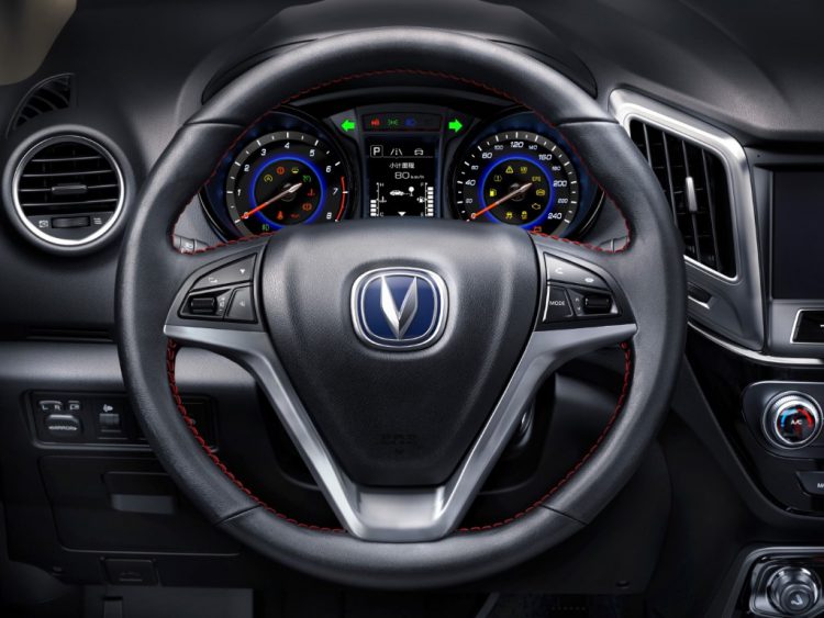 Probamos el Changan CS15: un SUV chico y económicos|Probamos el Changan ...