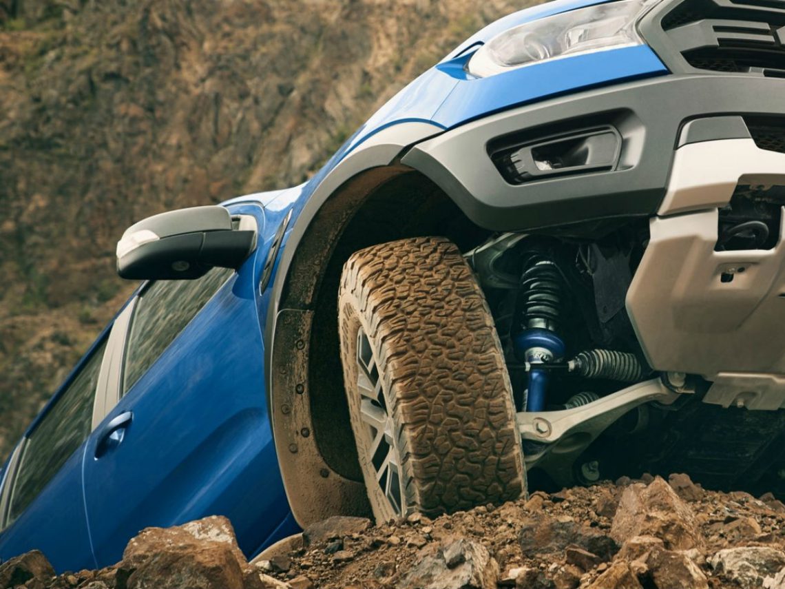 Ford Ranger Raptor vs Toyota Hilux GR Sport: pelea de titanes|Ford ...