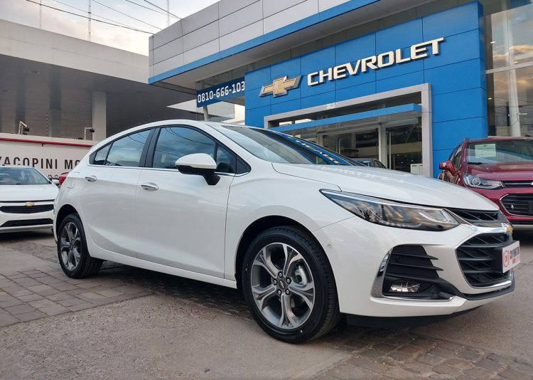 Chevrolet Cruze 4G: nos subimos al único auto con WiFi en Mendoza