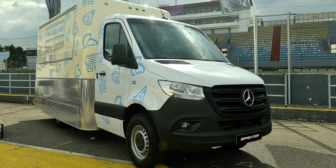 Mercedes presentó la versión Food Truck de Sprinter con este precio