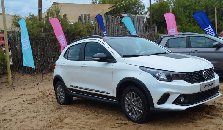 Fiat mostró el nuevo Argo Trekking (aventurero) y dos versiones de Toro