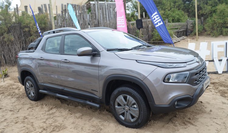 Fiat mostró el nuevo Argo Trekking (aventurero) y dos versiones de Toro