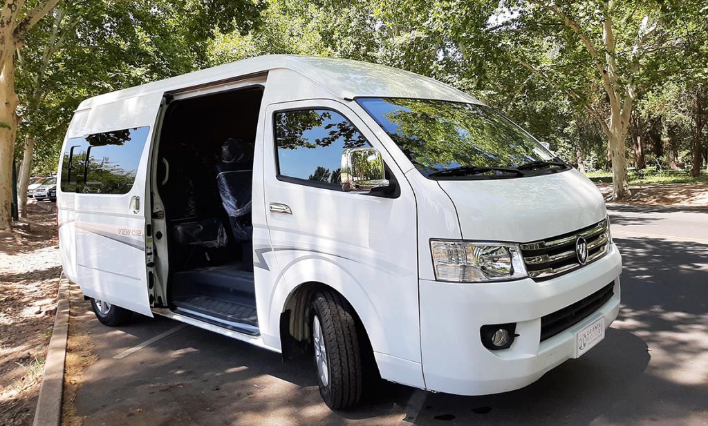 Foton View CS2: recorrimos el centro en la Van para 16 personas