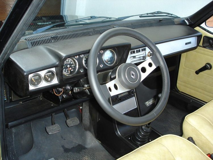 Renault 12 Alpine ¿Cómo era y cuánto cuesta hoy el R12 más picante?