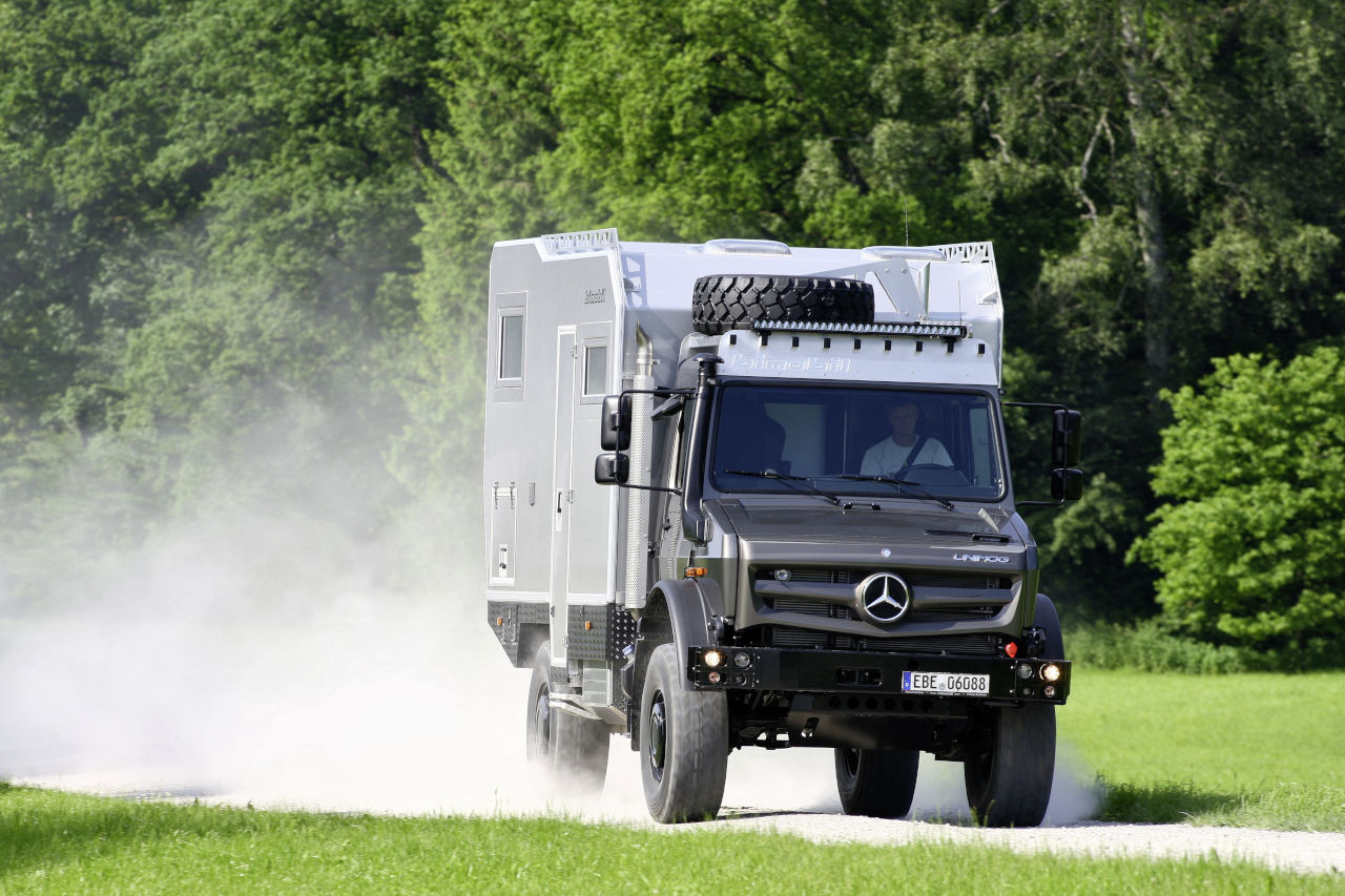 Mercedes-Benz celebra 75 años de su camión por excelencia, el Unimog