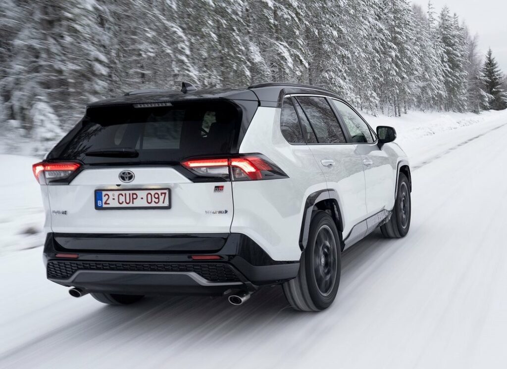 Toyota RAV4: el SUV se hace deportivo con la versión GR Sport