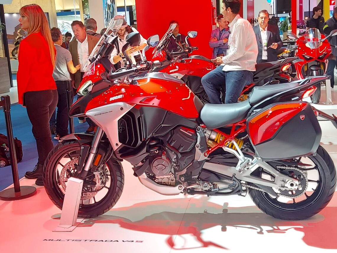 Ducati refuerza la producción nacional sumando la Multistrada V2
