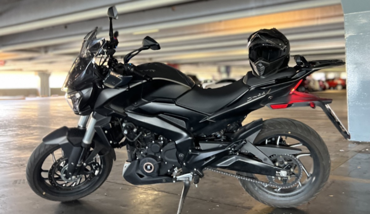Bajaj Dominar Tourer 400: los detalles de la moto más vendida de la marca