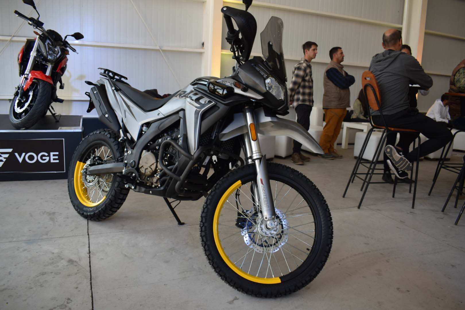 Voge presentó en Mendoza los modelos: 300 Rally, 500 AC y SR4 Max