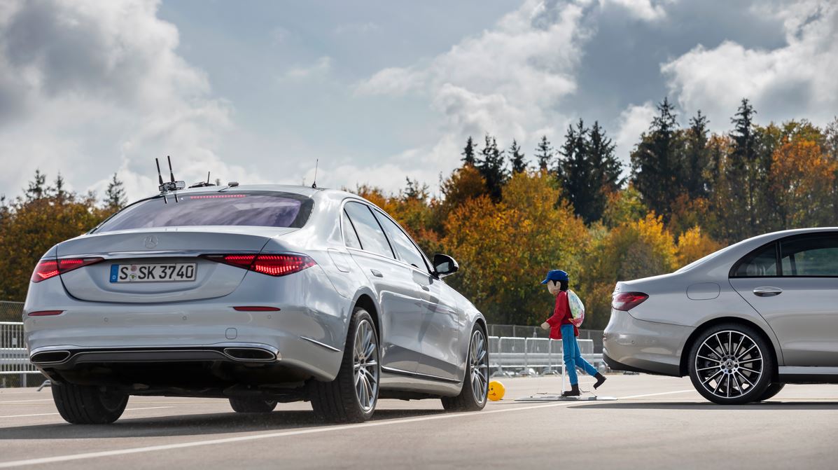 Mercedes-Benz y el sofisticado sistema de seguridad que utilizan sus ...