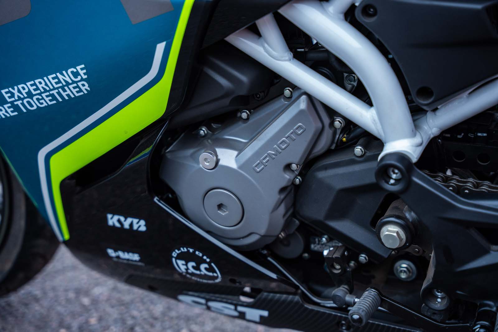 CFMoto 300SR: conocé la nueva deportiva que llega al país