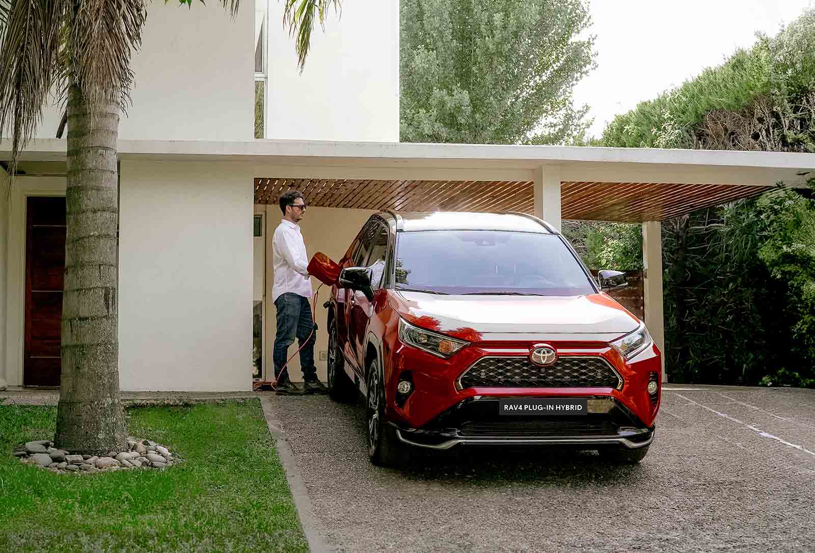 El nuevo RAV4 PHEV llega a Kinto Share ¿cómo rentar el SUV?