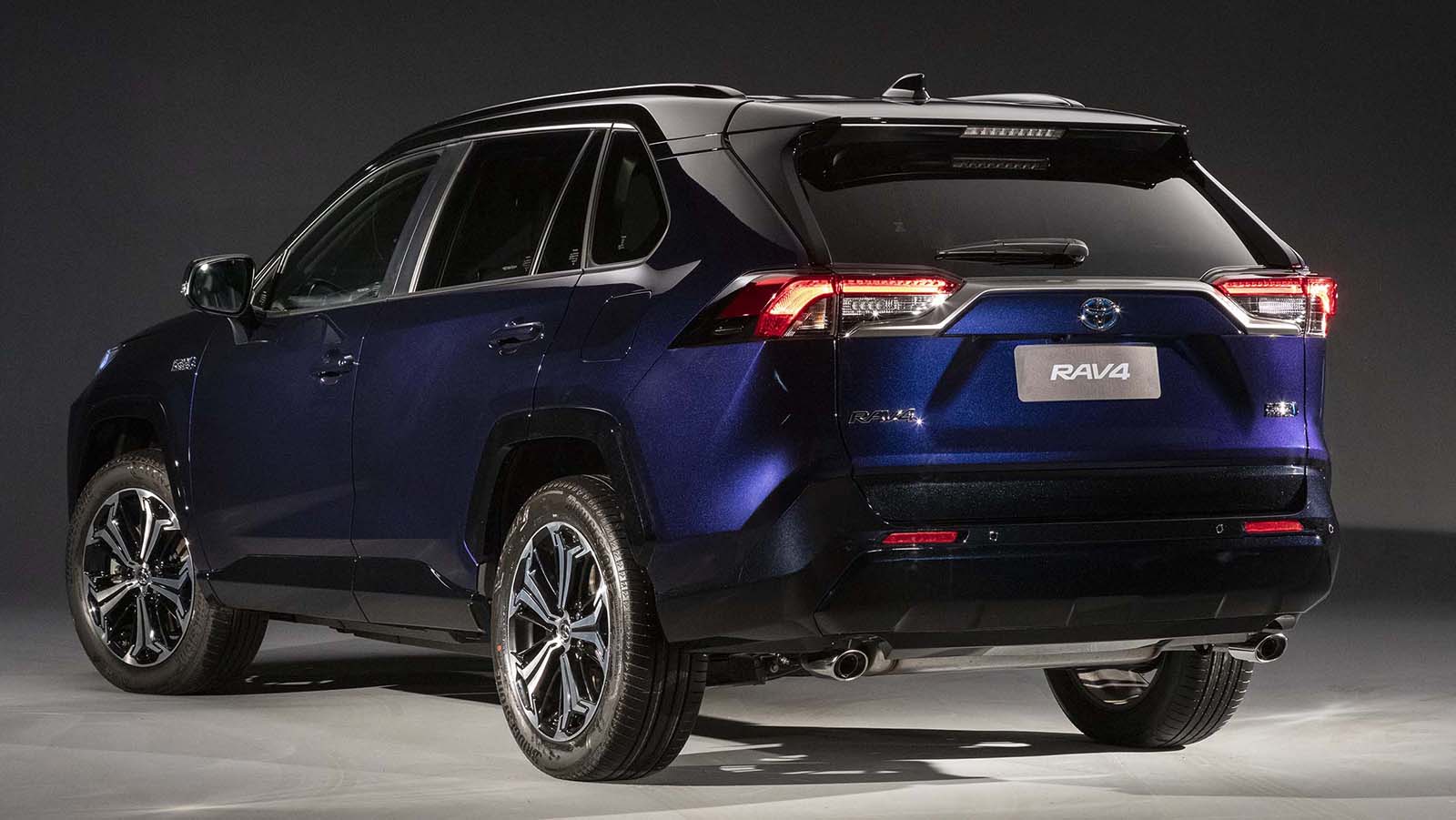 RAV4 híbrido enchufable: Toyota presenta al renovado SUV en Brasil