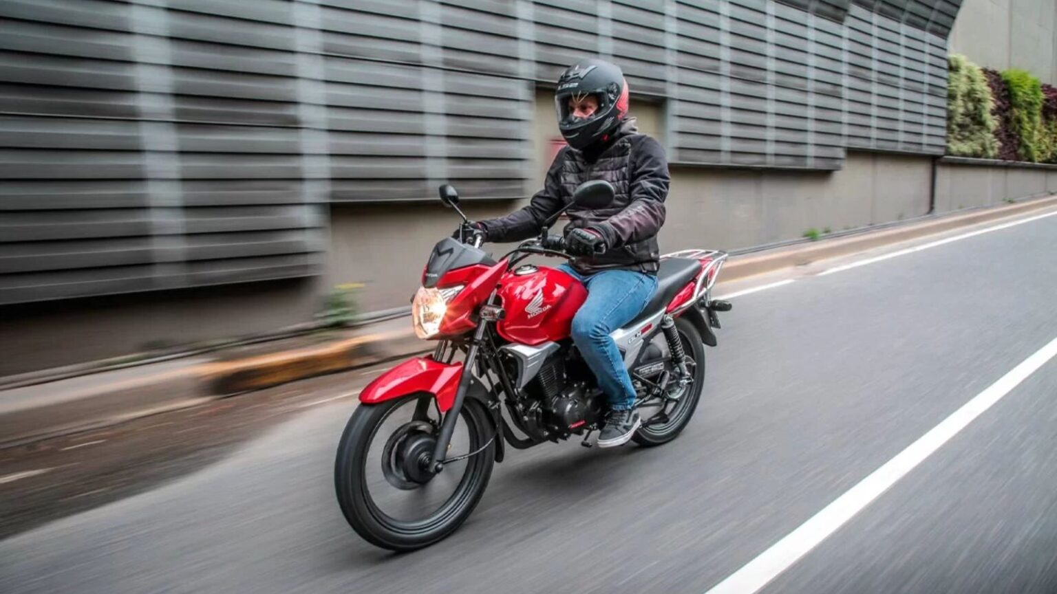Honda sorprende con la primera moto que lanza en 2025